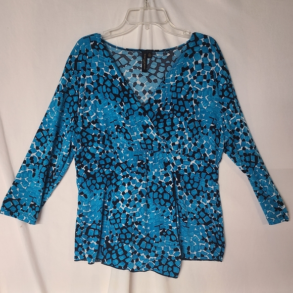 Susan Lawrence | Tops | Susan Lawrence Petite Large Blue Black And ...